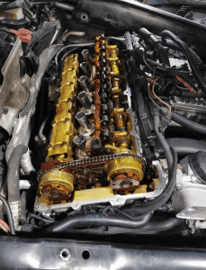Engine Overhaul - 1 Car Service Workshop - Gearbox, Aircon and Engine ...
